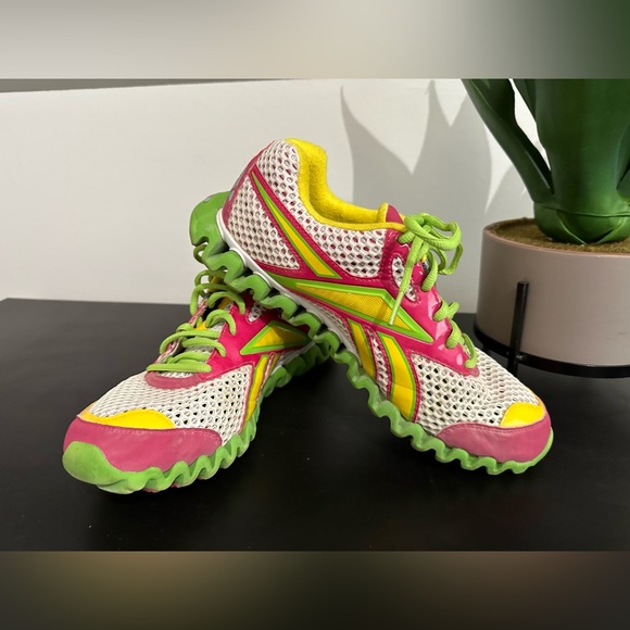 Reebok | Shoes | Reebok Fun Sneaker With Bright Colors 85 Zig Nano ...